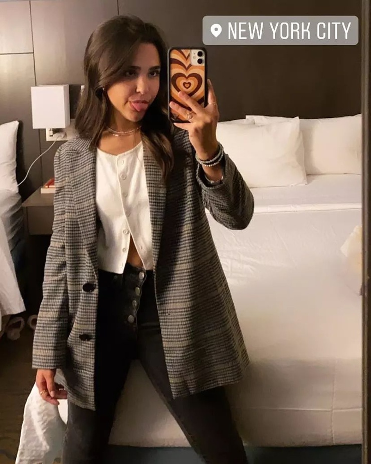 Image of Molly Jackson
