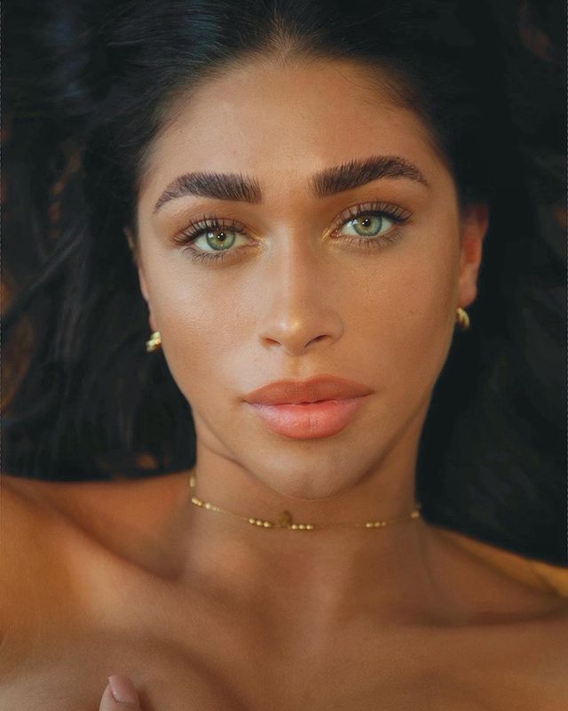 Picture of Shayna Senior