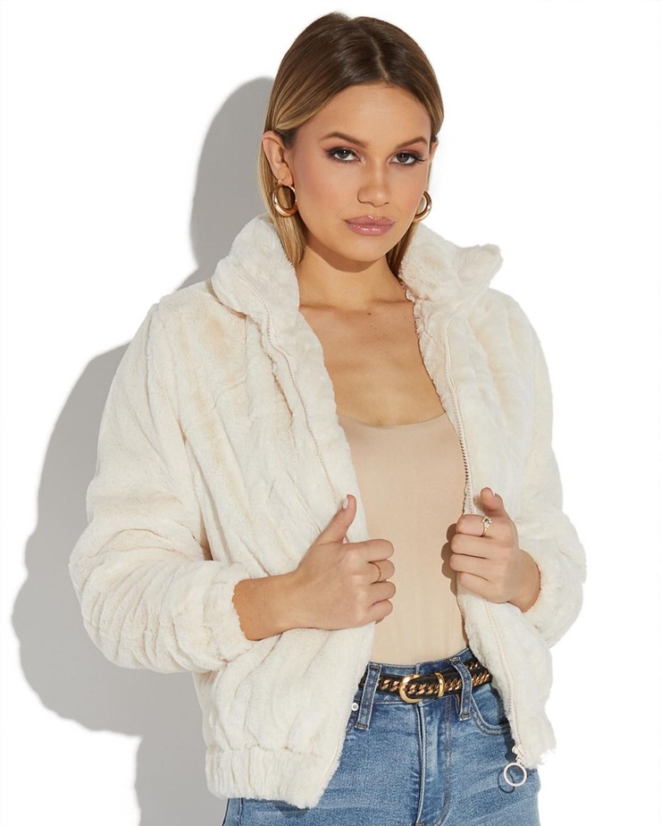 Picture of jen arellano