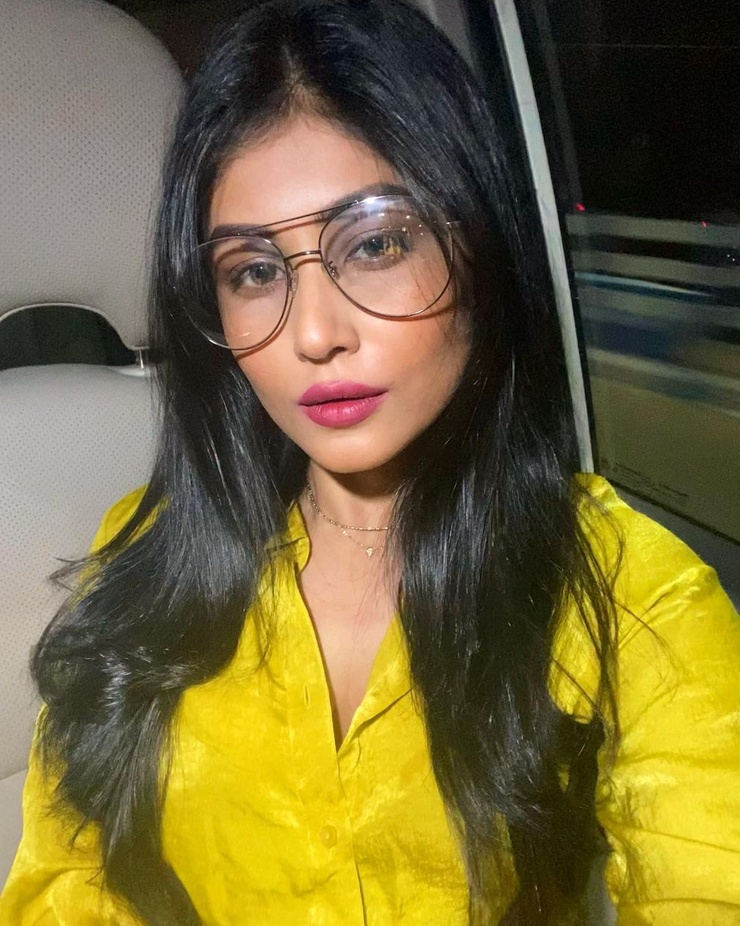 Madhurima Basak picture