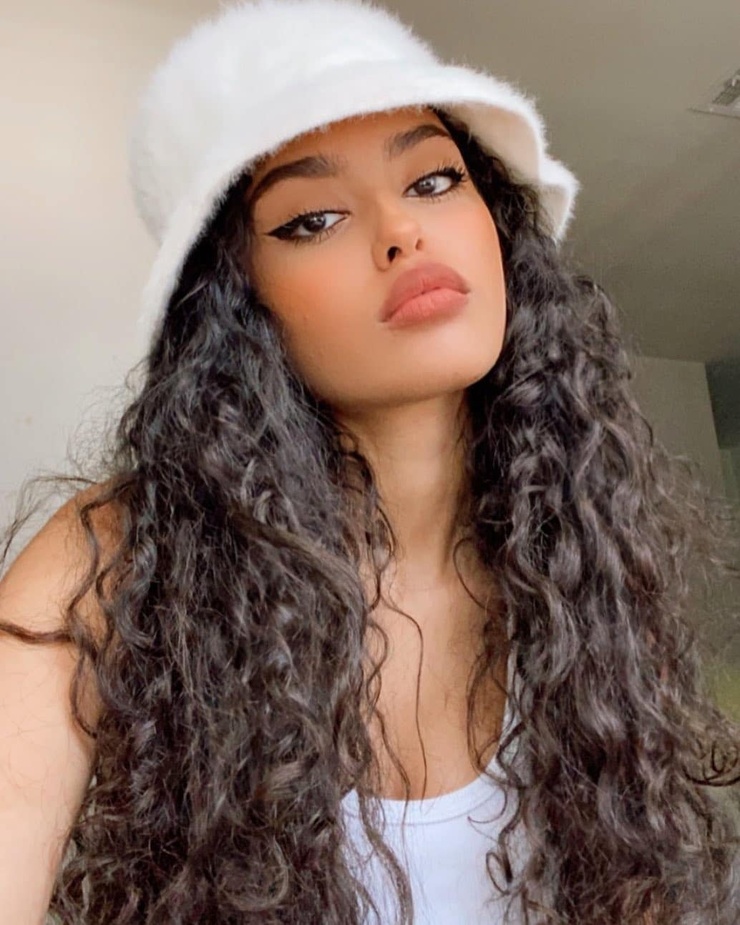 Sara Hamadeh picture