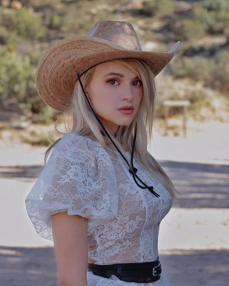 Picture of Max Reeves