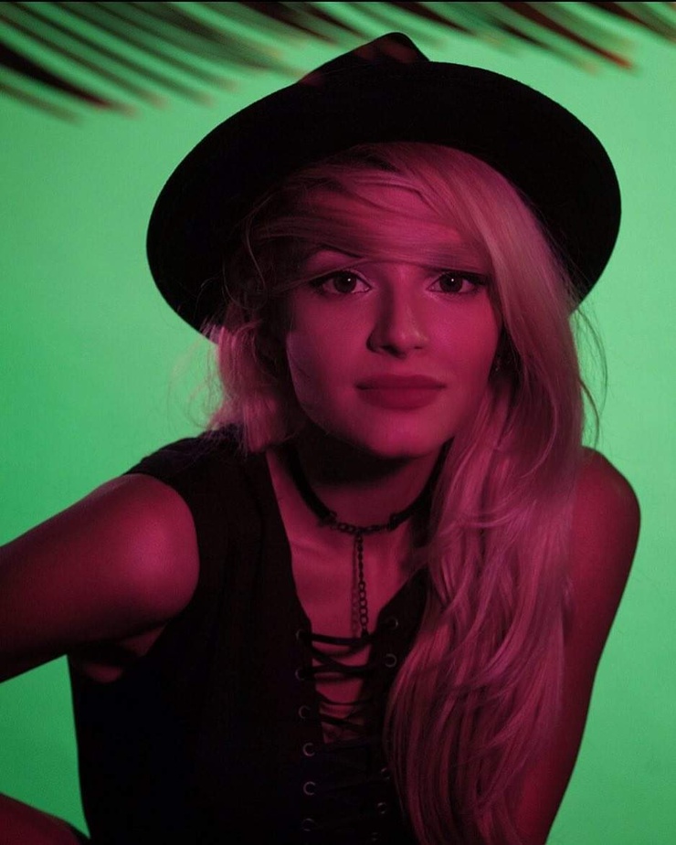 Picture of Max Reeves