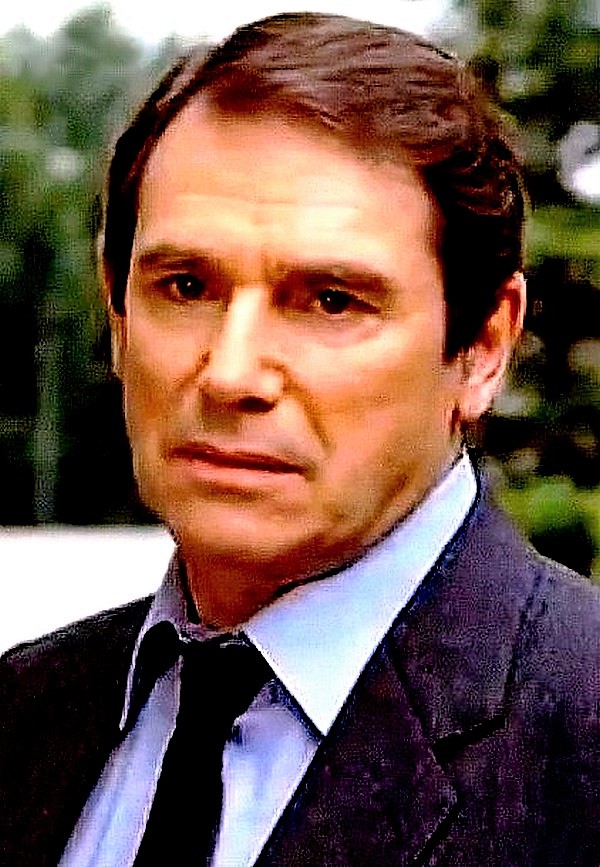 Picture of Robert Hossein