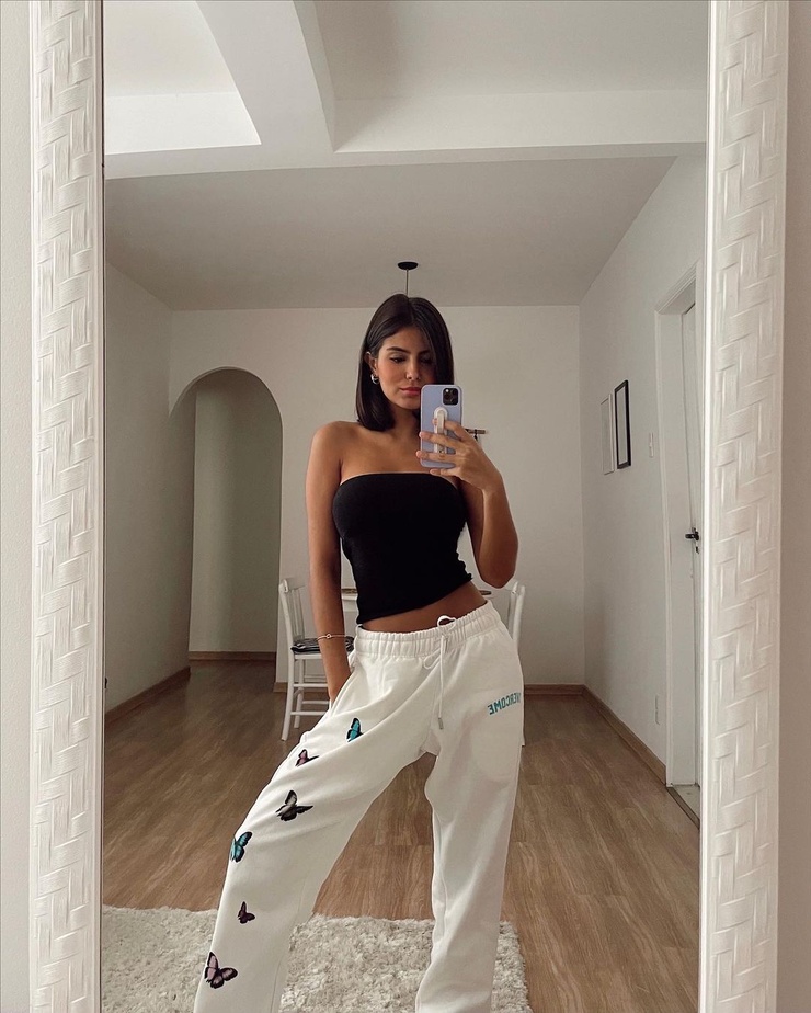 Picture of Estela Newbold