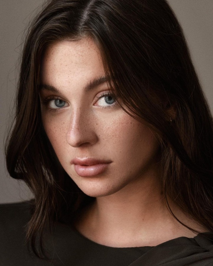 Sarah Waddles image