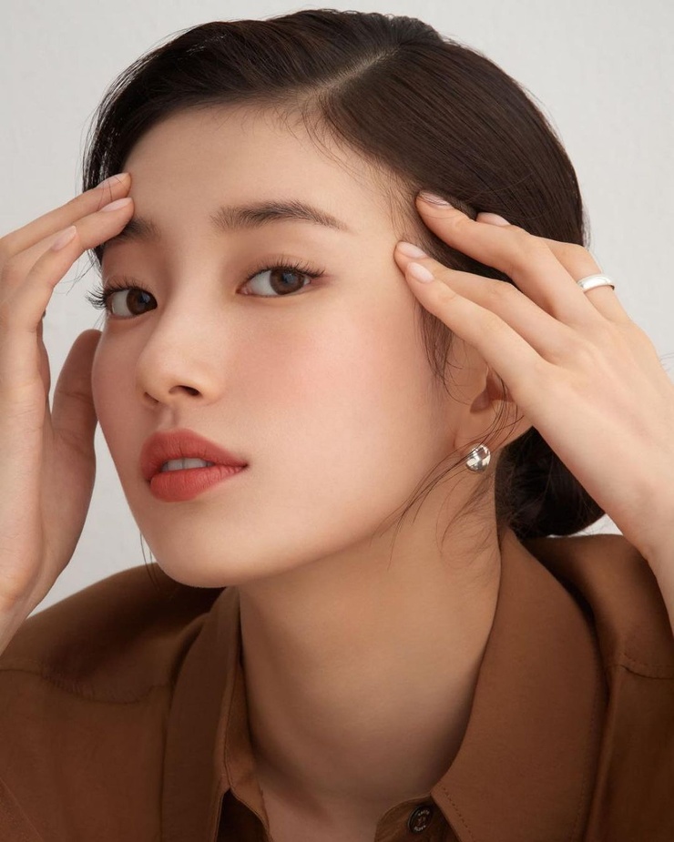 Picture of Bae Suzy