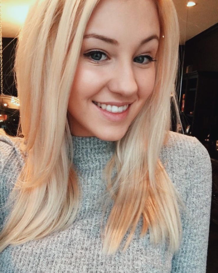 Picture of Ava Sambora