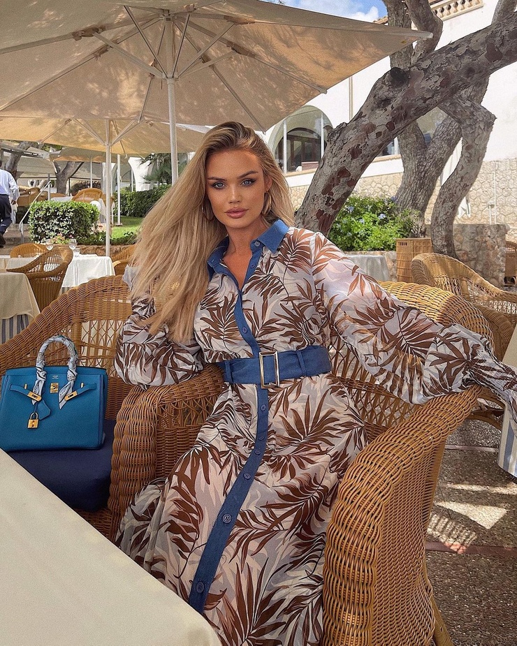 Picture of Rachel Ward (I)