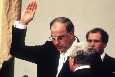 Helmut Kohl image
