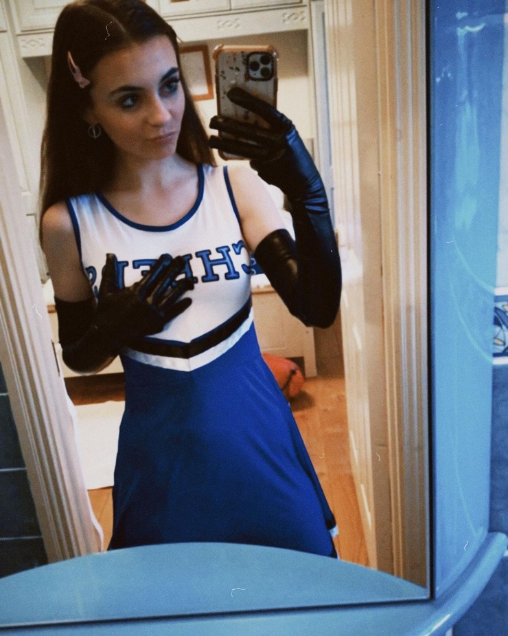 Picture of Lara McDonnell