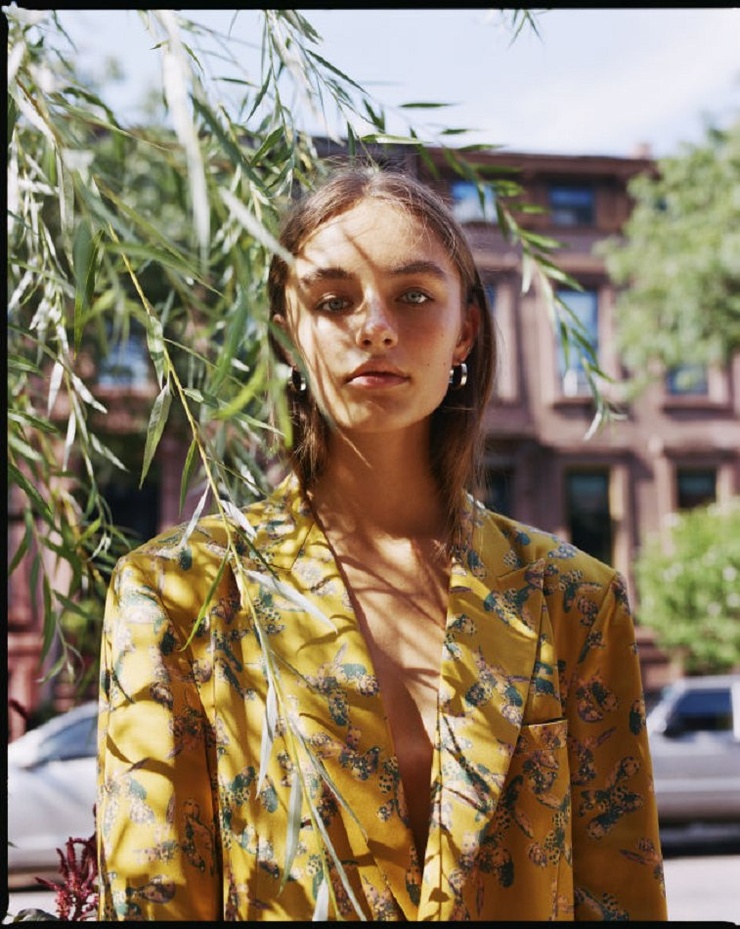 Sydney Walker (model) image