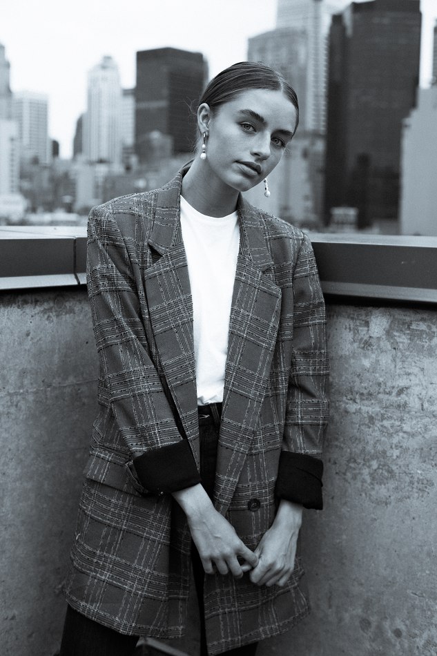 Sydney Walker (model) picture