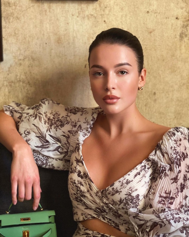 Sofia Nikitchuk picture