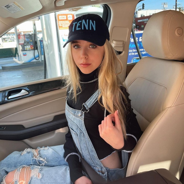 Picture of Jenna Davis