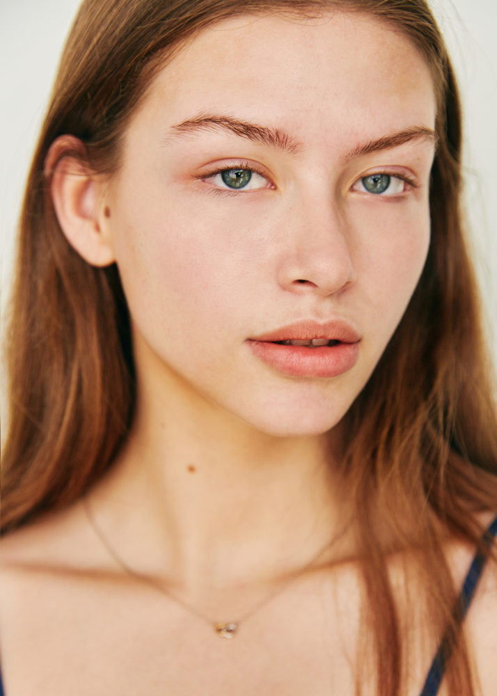 Picture of Alexis Taylor II