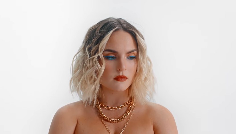 Picture of Joanna 'JoJo' Levesque