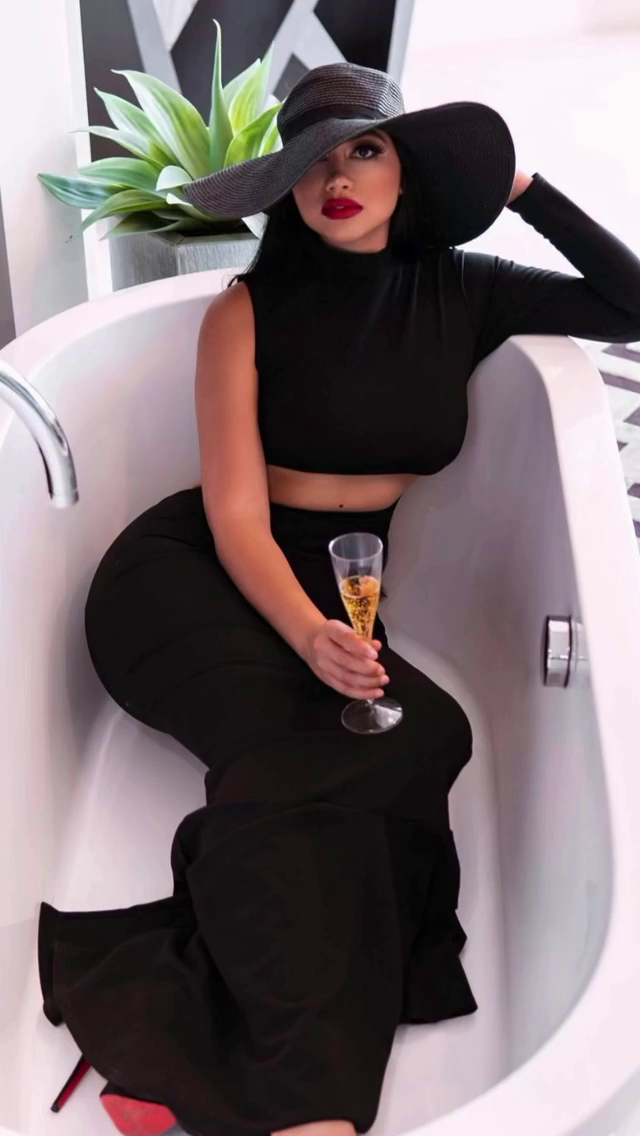 Jailyne Ojeda Ochoa picture