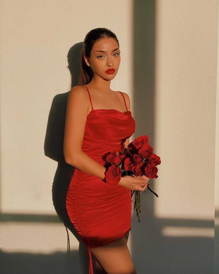 Image of Isabel Rose