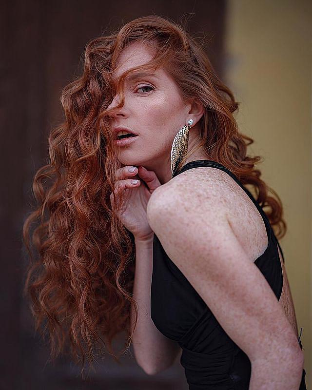 Oksana Butovskaya picture