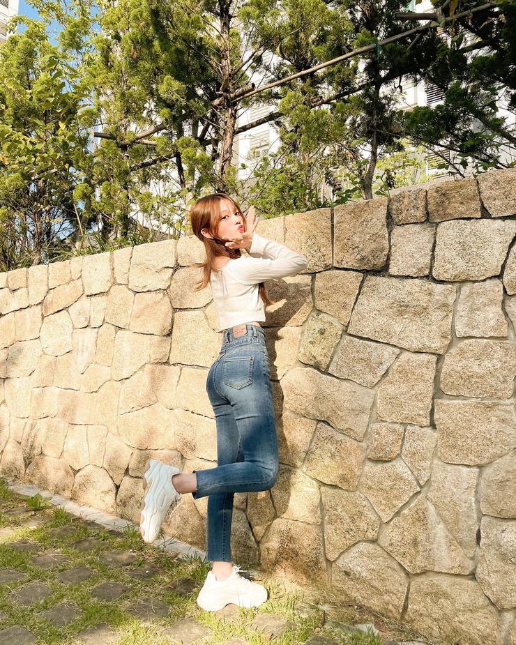 Picture of Yeon Su
