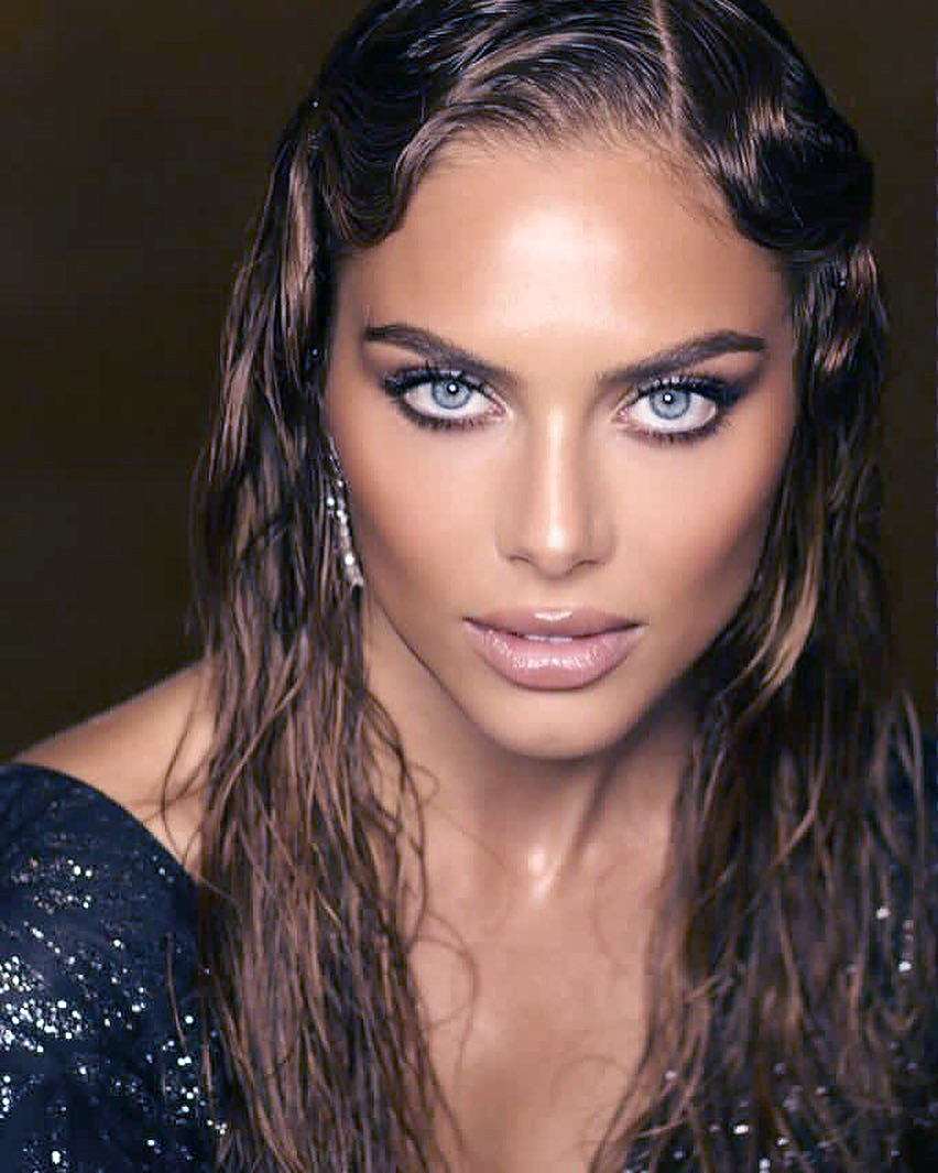 Picture of April Benayoum