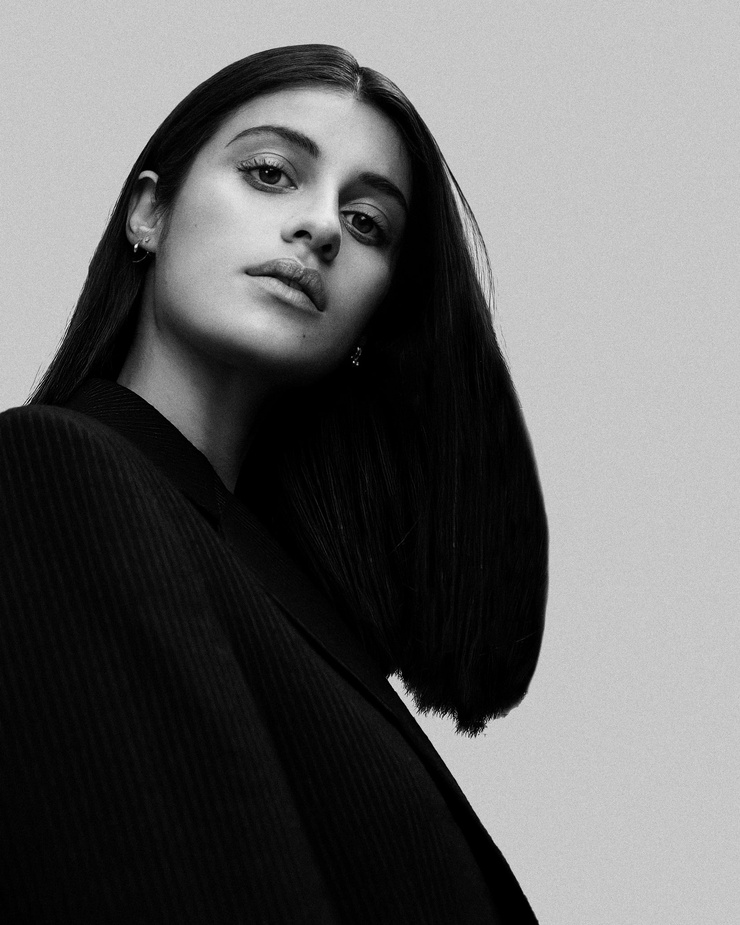 Picture of Anya Chalotra