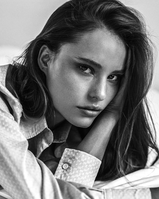 Picture of Bruna Bueno