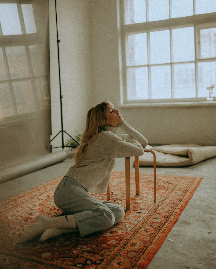 Luna (model) picture