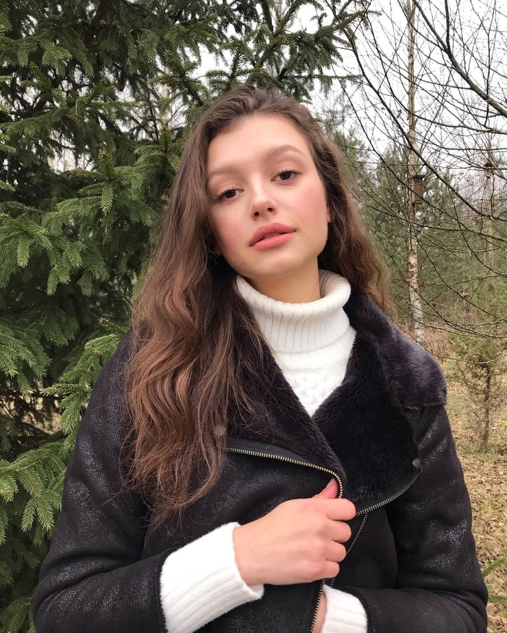 Picture of Alena Rose