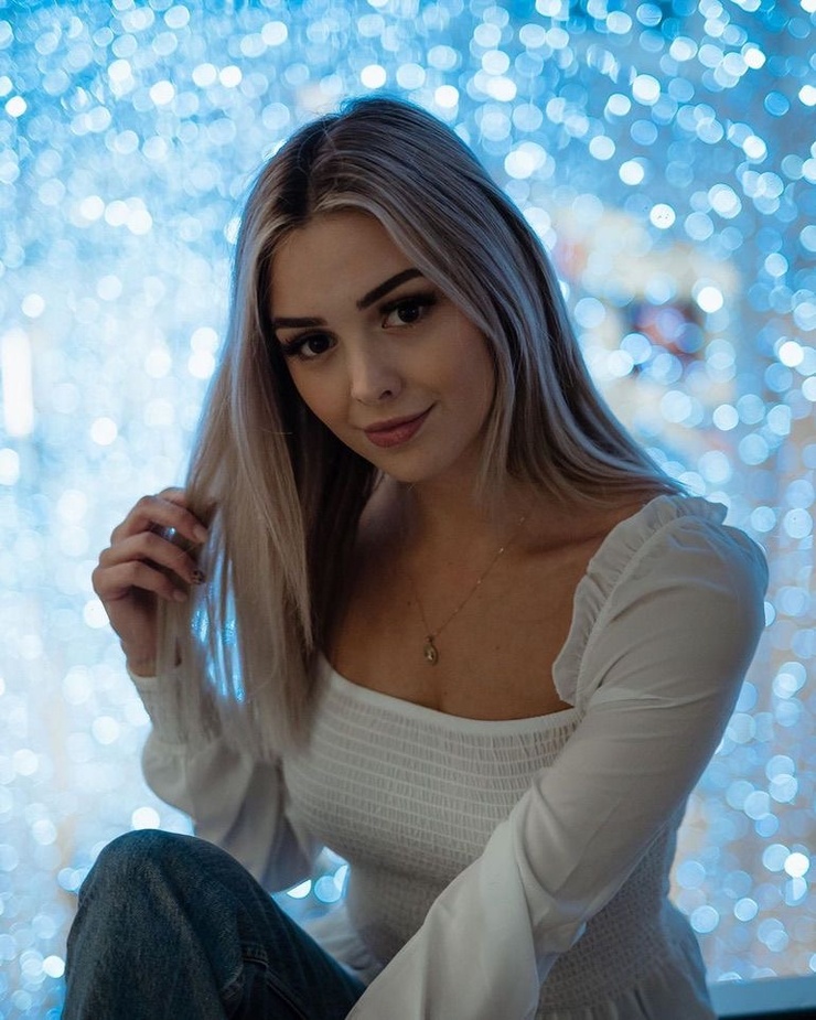 Picture Of Julia May