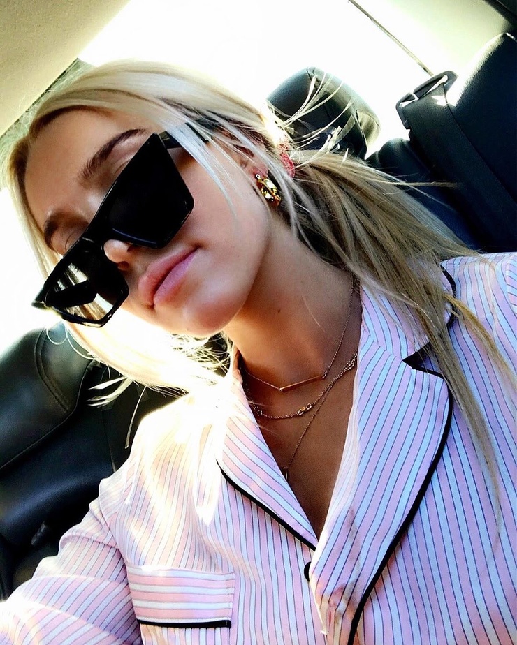 Picture of Alexandra Cooper