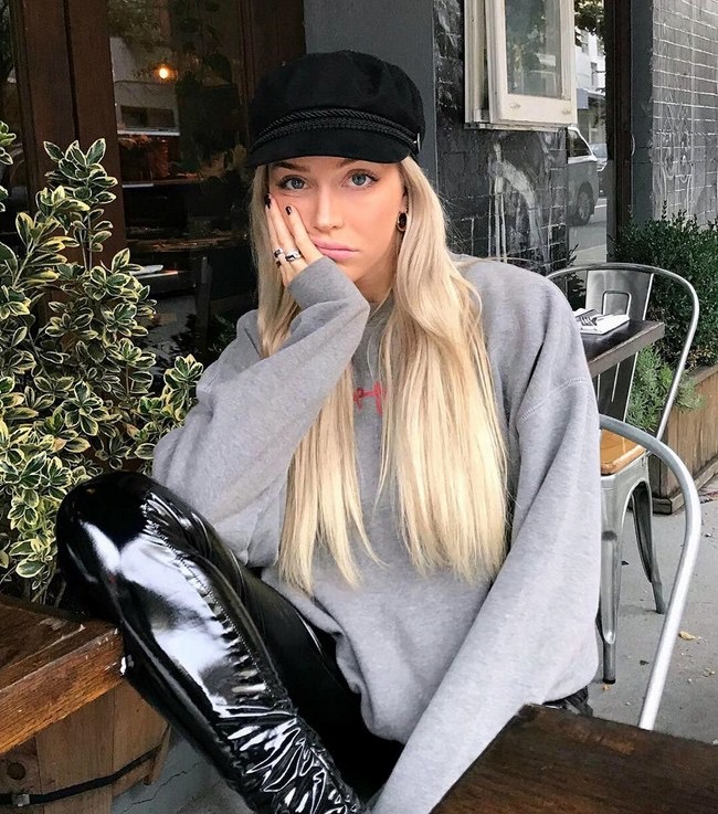 Picture of Alexandra Cooper