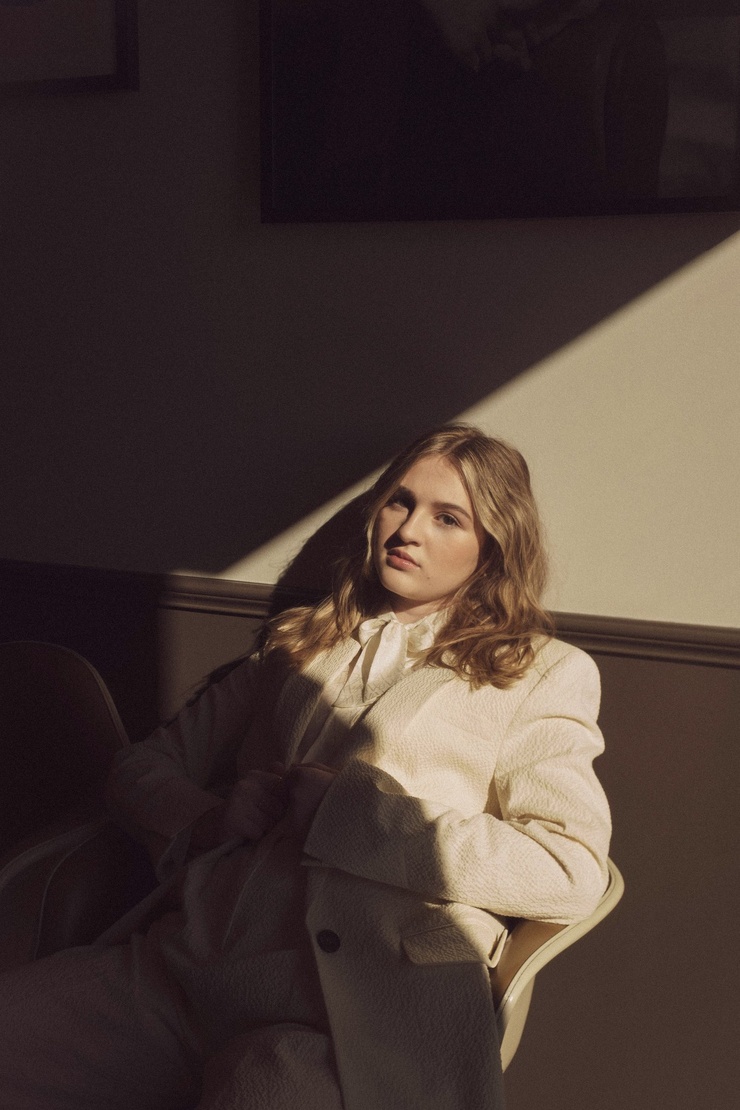Emma Nelson image
