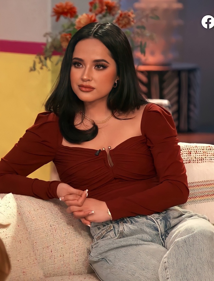 Picture of Becky G.