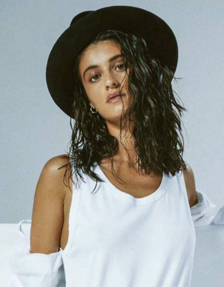 Picture of Anya Chalotra