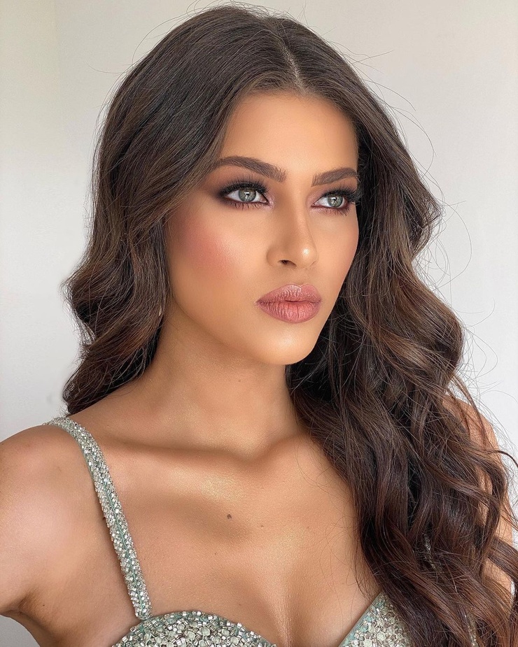 Picture of Karina Rocha