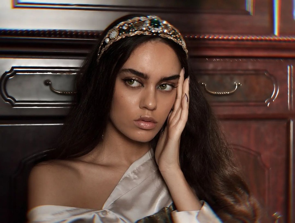 Picture of Jazmine Darson II