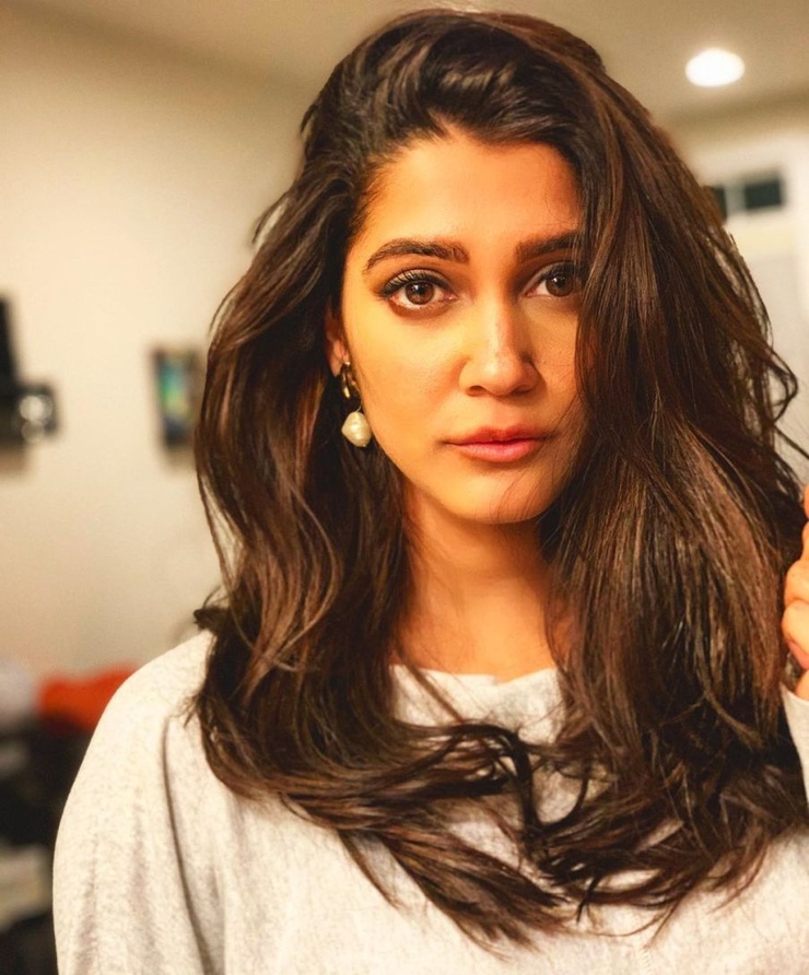 Anuja Joshi image