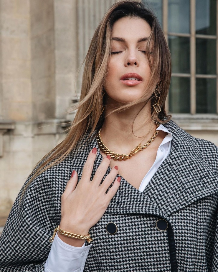 Picture of Iris Mittenaere