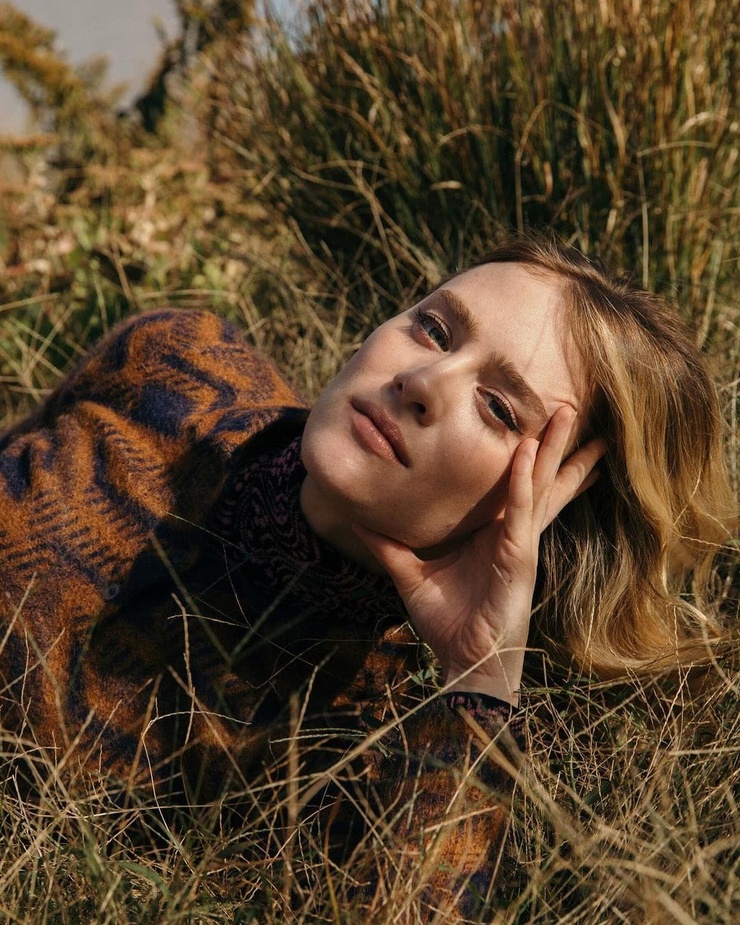 Picture of Mackenzie Davis