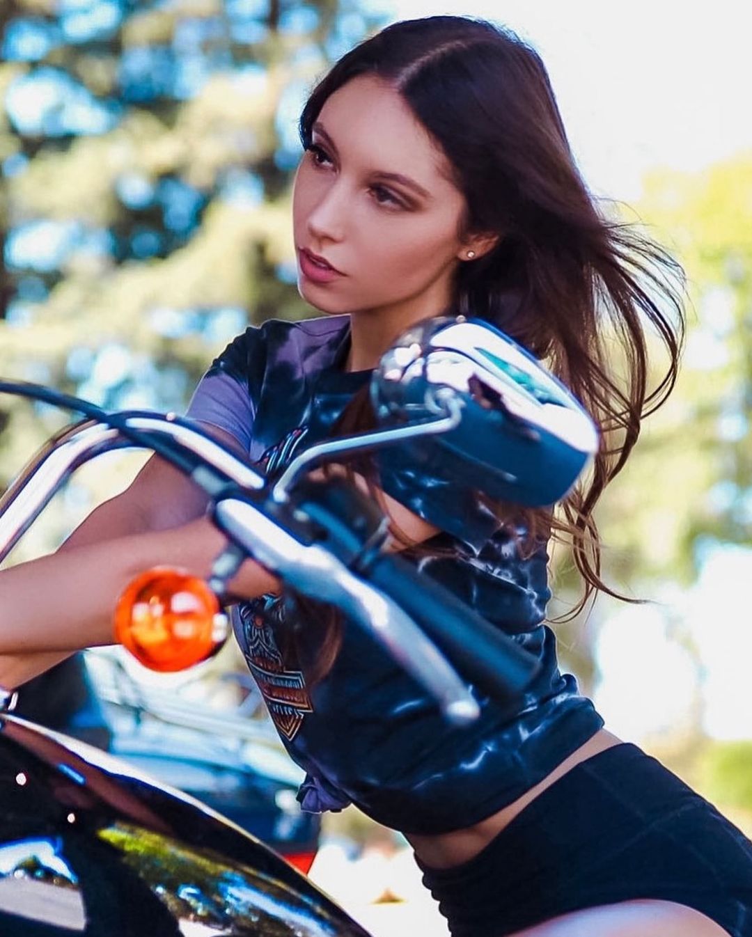 Corlé Bunch picture