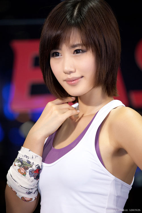 Picture of Song Jina.