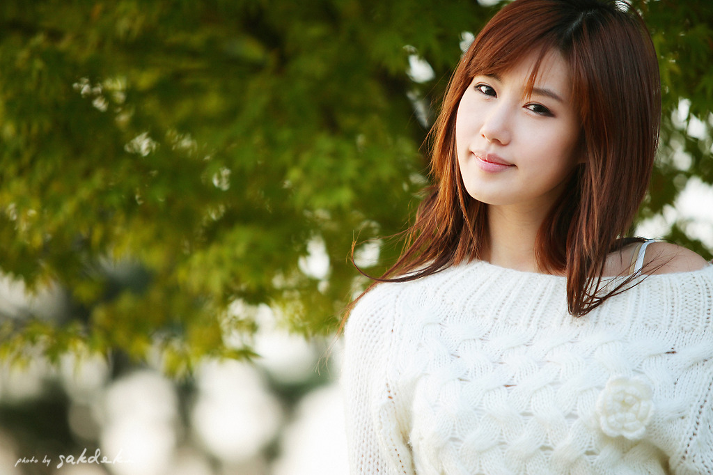 Picture of Song Jina.