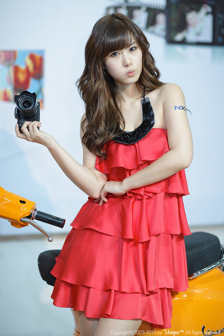 Picture of Song Jina.