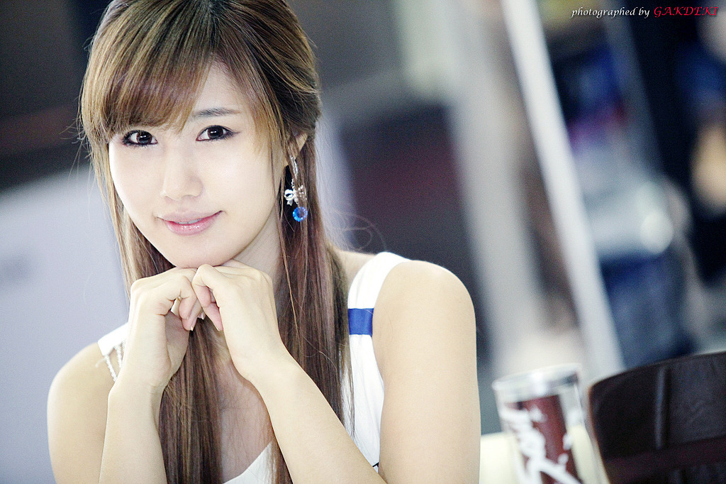 Picture of Song Jina.