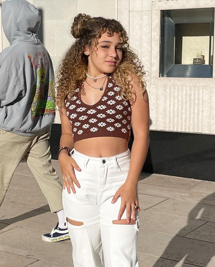 Picture of Corinne Joy