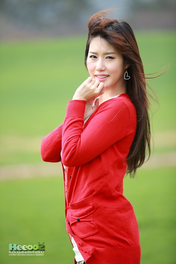 Picture of Song Jina.