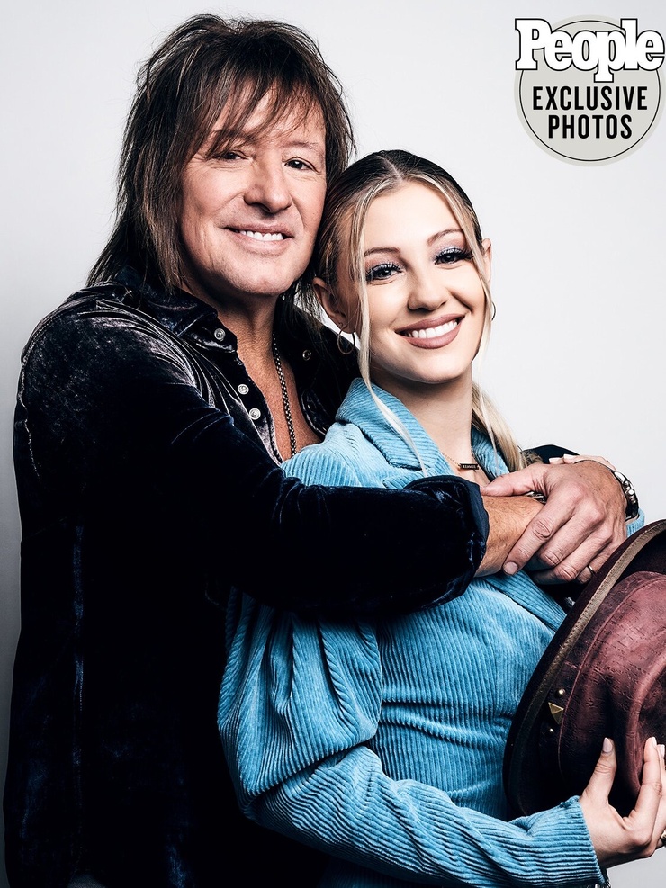 Picture of Ava Sambora
