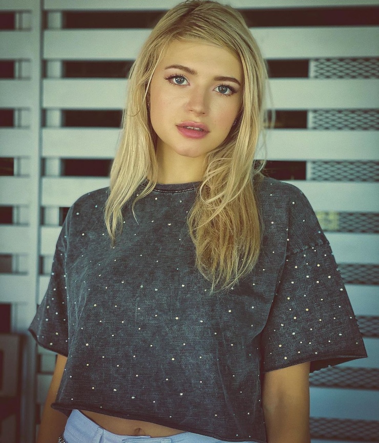 Picture of Max Reeves